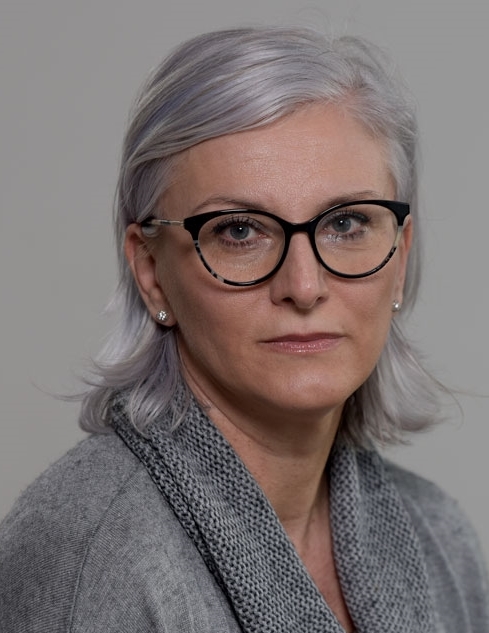 Dr. med. univ. Esmera Sadikovic | Psihijatar i psihoterapeut Zürich